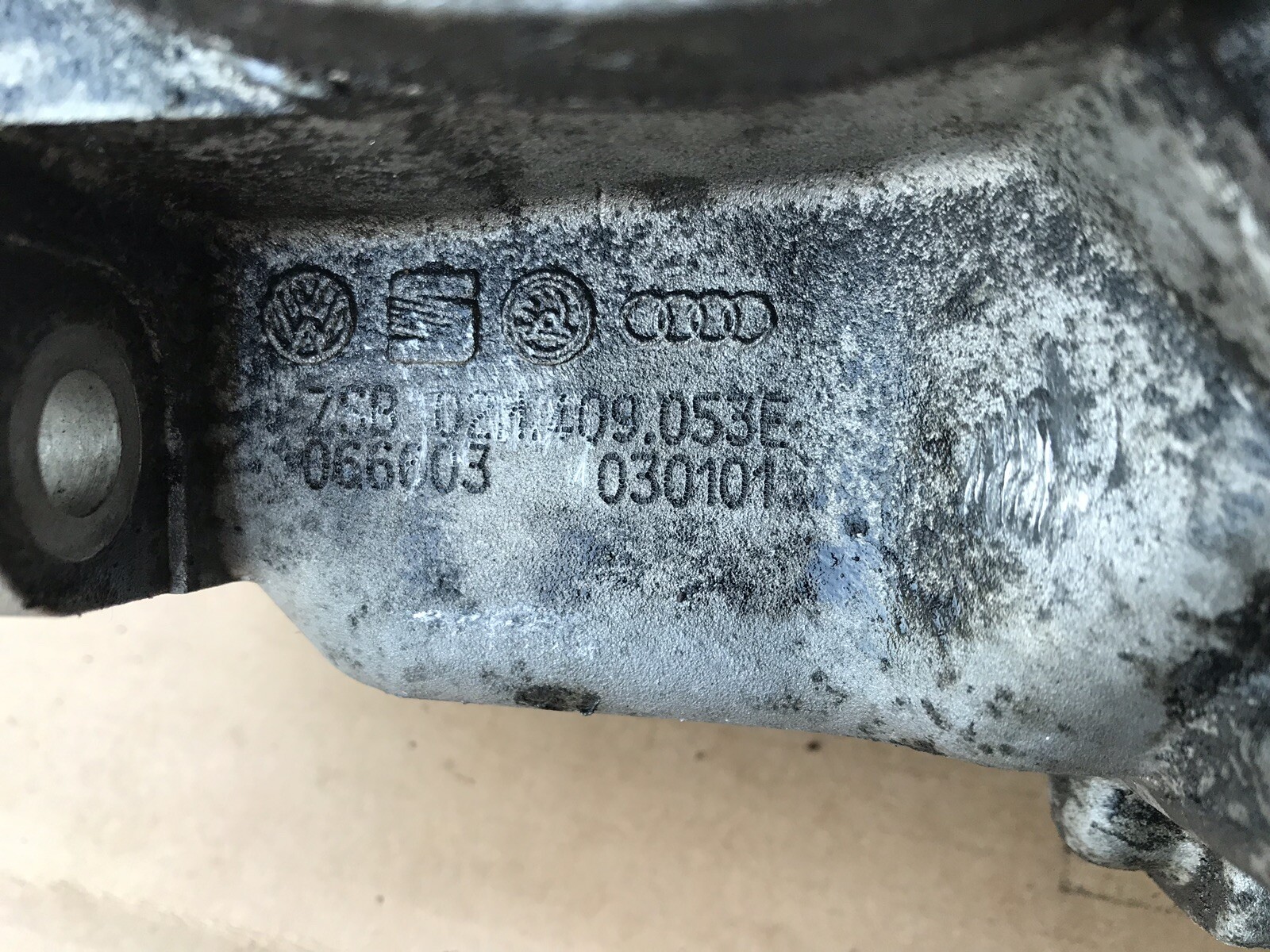 GENUINE MK1 AUDI TT - 6 SPEED QUATTRO GEARBOX TRANSFER BOX ...