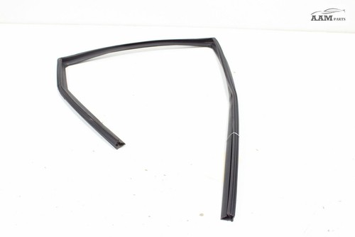 2011-2021 JEEP GRAND CHEROKEE REAR RIGHT DOOR GLASS RUN WEATHERSTRIP ...