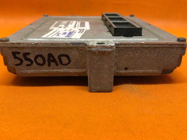 01 Dodge RAM Pickup Truck 5.9 V8 at ECM ECU Engine Computer PCM ...