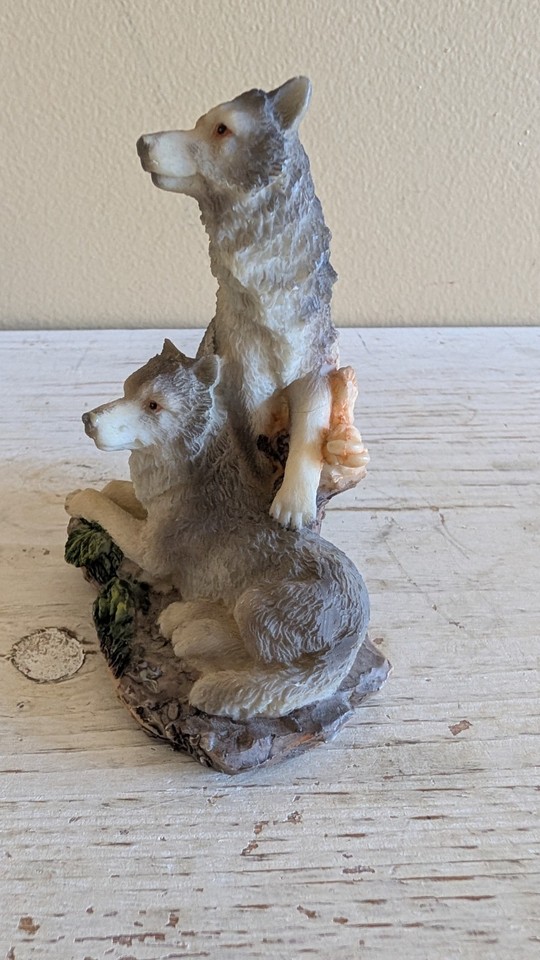 Vintage: Resin Wolves in the Wild Figurine (1990's) | eBay