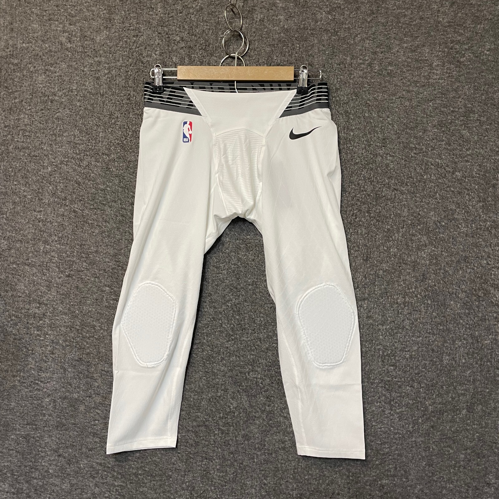 Large Men's Nike Padded Pro Zonal Strength NBA Basketball Tight 881017 ...