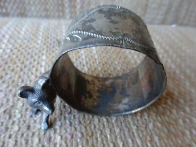 VINTAGE SCROLLWORK FOX FIGURINE NAPKIN RING SOME SILVER FLAKING | eBay