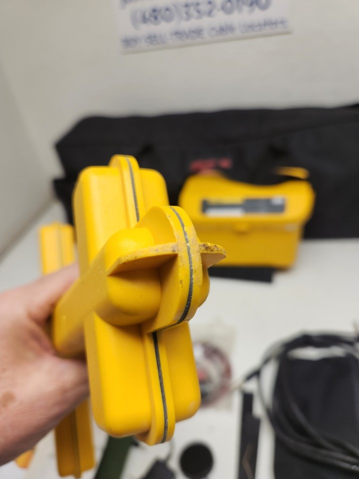 3M DYNATEL 2550 X U ID 12 watt CABLE PIPE LOCATOR Subsite 2573 2250 ...