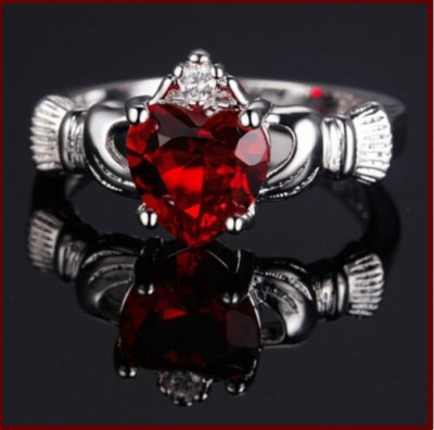 TRADITIONAL IRISH "CLADDAGH" RUBY RED STONE JEWELRY AND GORGEOUS RING ...
