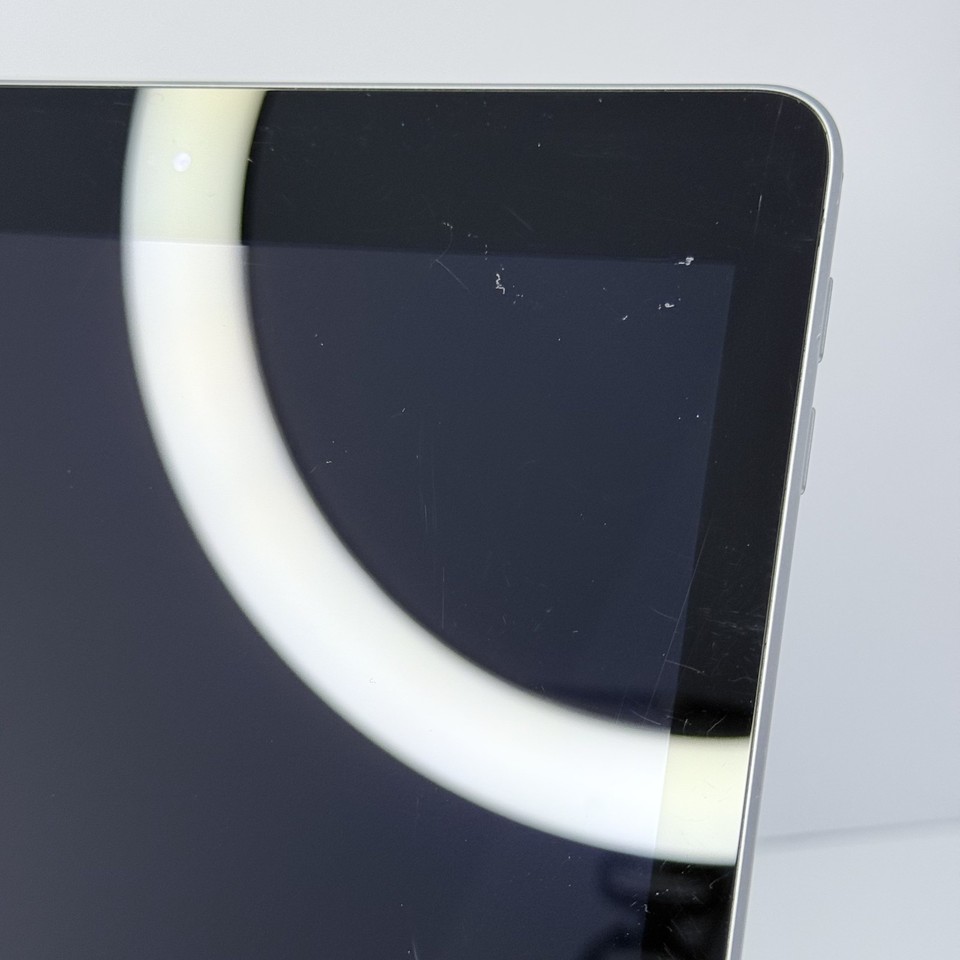 Apple iPad 6th Gen 32GB Wi-Fi 9.7" Model A1893 - Space Gray (GRADE C ...