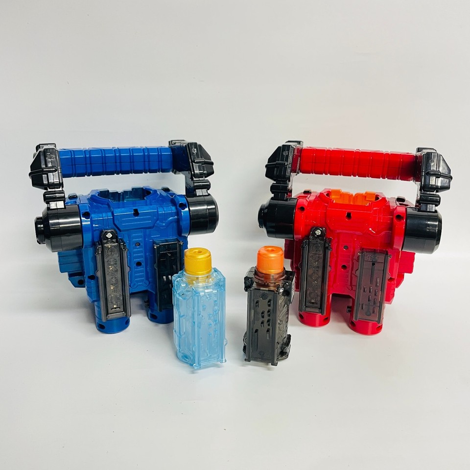 Kamen Rider Build DX Cross-Z Magma Knuckle & DX Grease Blizzard Knuckle ...