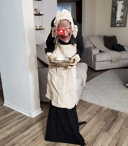 Lifesize Animatronic Halloween Prop Animated Talking Scary Old Lady ...