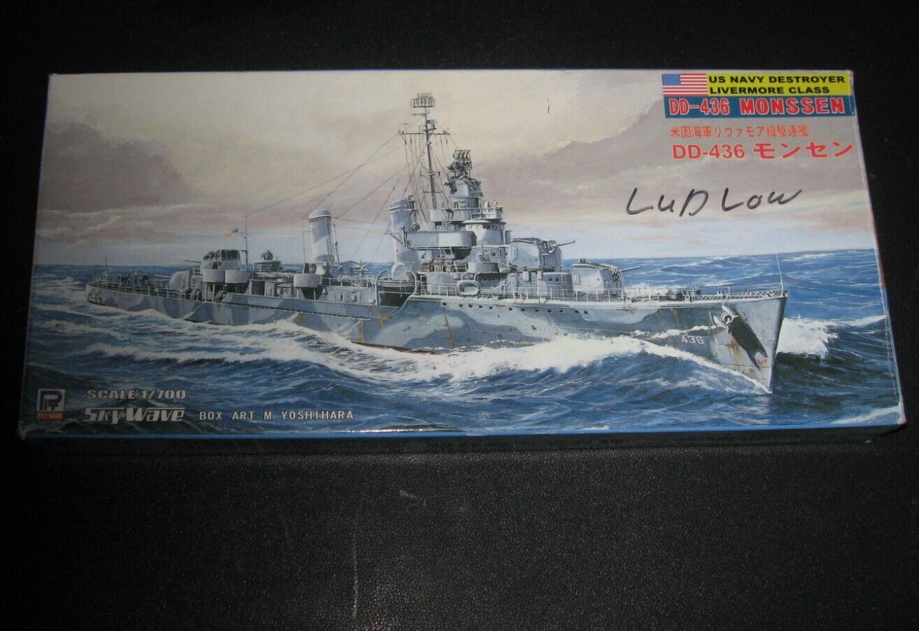 Sky Wave Model Kit 1/700 Scale USS Monssen, Livermore Class Destroyer ...