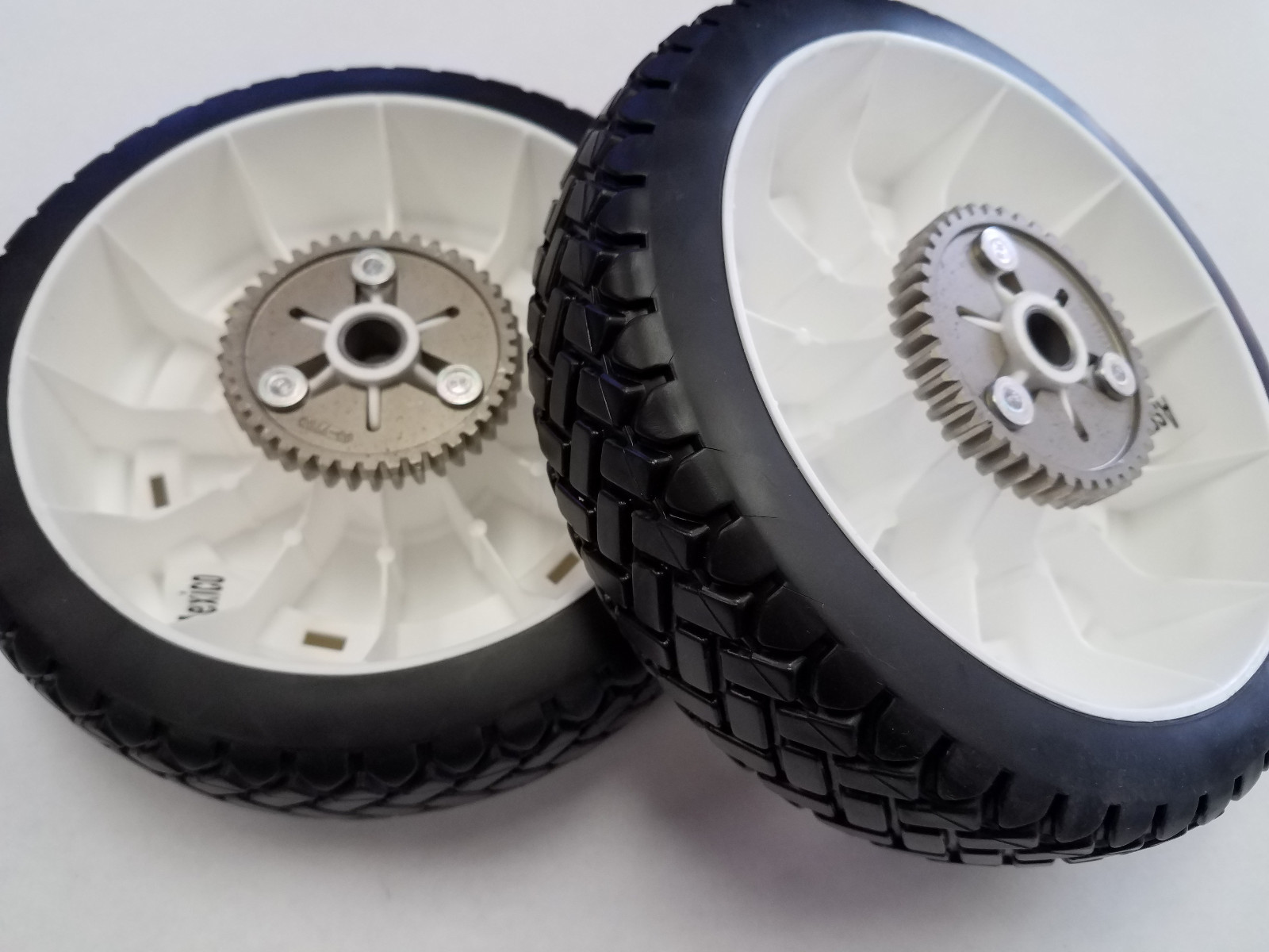 Toro 14-9969 Drive Wheels Tires fits Lawnmowers 20620 20622 20624 20684 ...