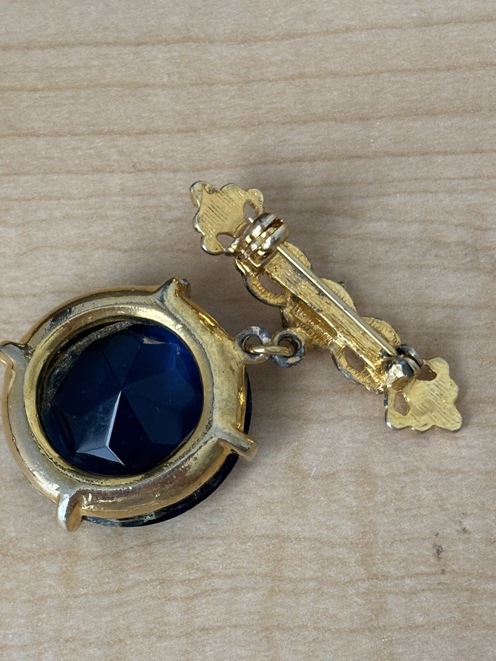 Vintage Hinged Brooch Pin/ Cobalt Blue Color Faceted Cabochon Stone ...