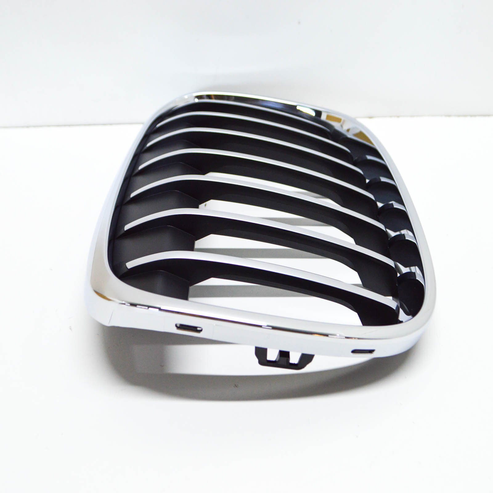 BMW X1 F48 Radiator Left Grille X Line 51117383365 7383365 2015 NEW OEM ...