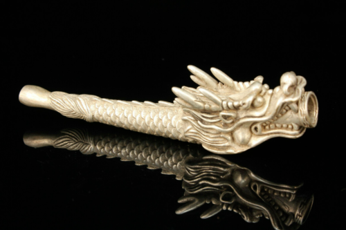 China Collectible Hand-carved Dragon Head Retro Tibetan Silver Tobacco ...