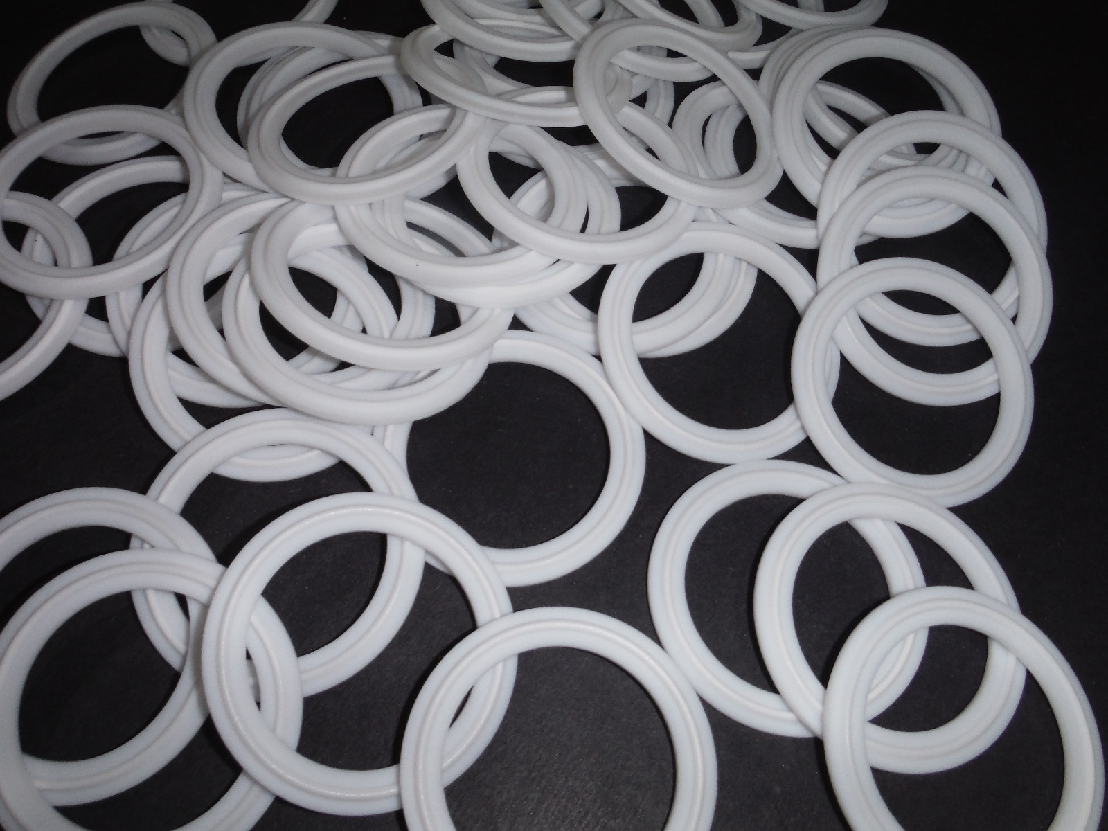 SANITARY PTFE CLAMP GASKET 2-1/2" TEFLON 450* F DAIRY BREWING LOT OF 25 ...