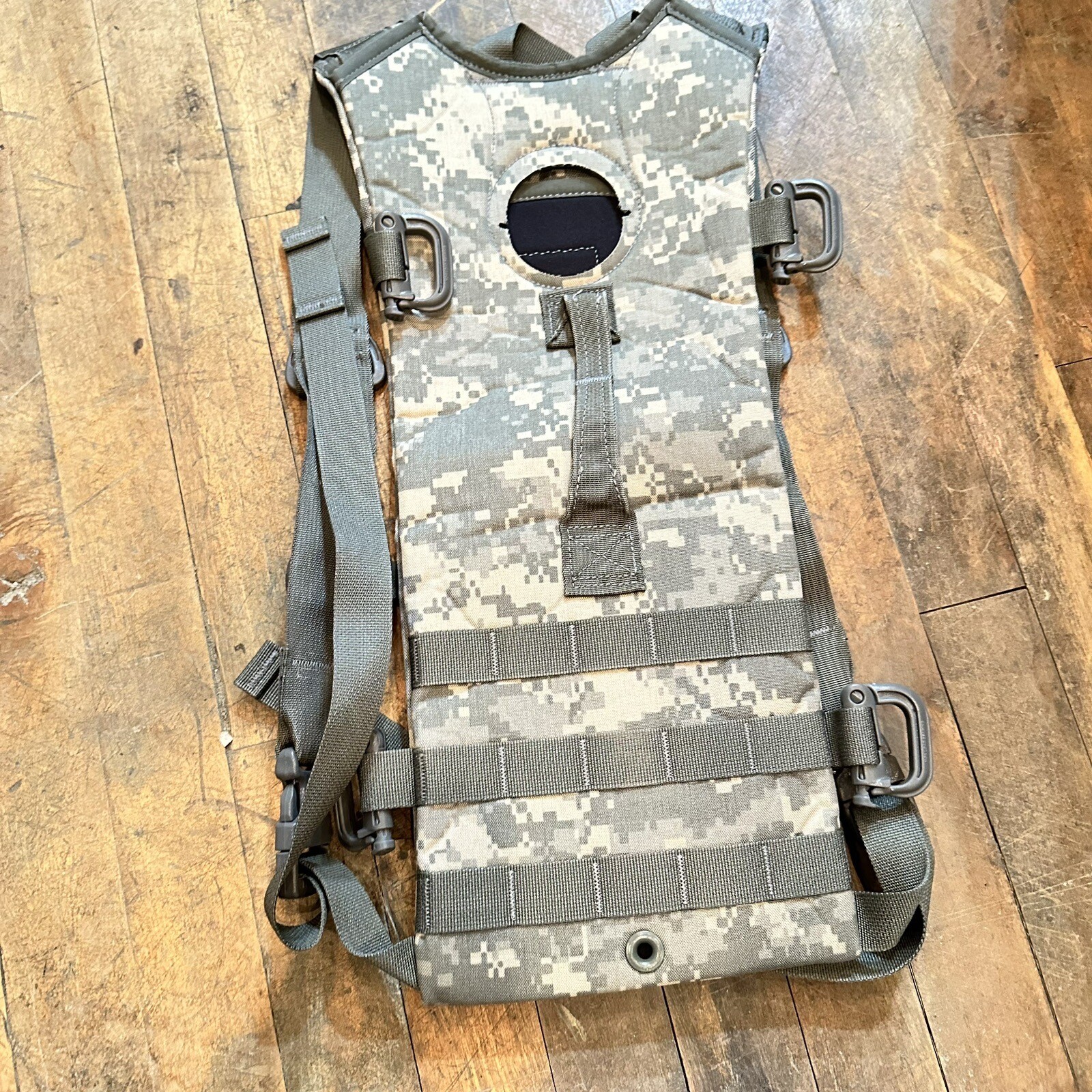 2 - New US Army USGI Military Camelbak Hydration Carrier ACU / UCP ...