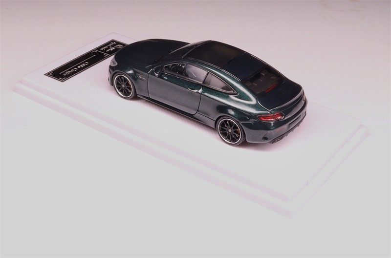 Howie Model x Momo Collection 1:64 C63s W205 green Diecast Model Car | eBay