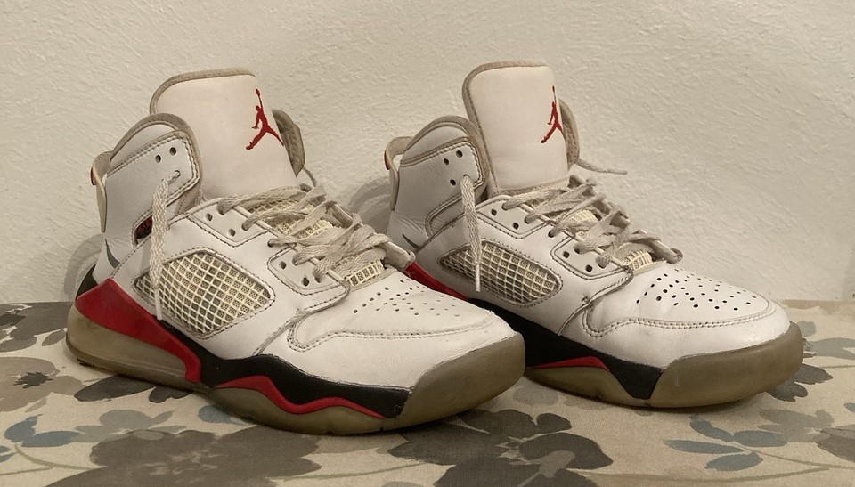 Nike Air Jordan Mars 270 White Fire Red Black Size 6.5Y NO SIZE TAG | eBay