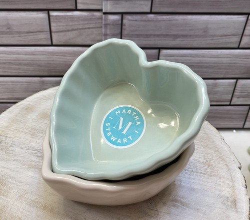 Martha stewart ️(2) mint green & Ivory Heart shaped Baker Ramekins 2x4 ...