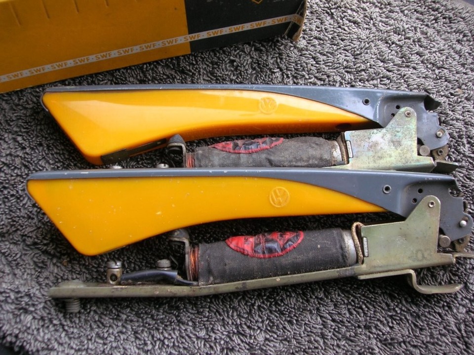 WORKING ORIGINAL VOLKSWAGEN SEMAPHORES VW OVAL BUG BEETLE SWF SEMAPHORE ...