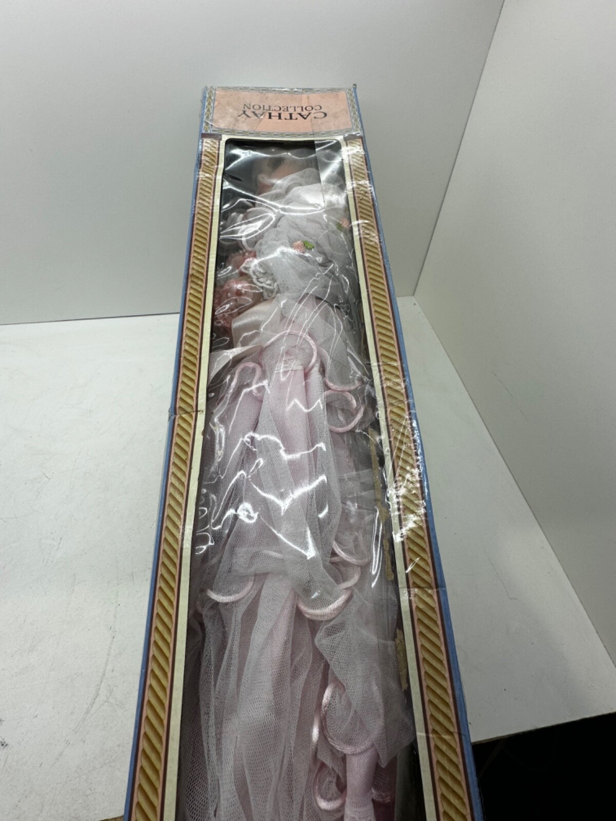 Vintage Cathay Collection 1-5000 porcelain doll 21 inches - "Grace" | eBay