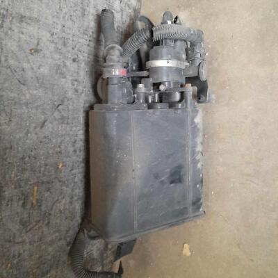 2005-2011 Toyota Corolla Matrix Fuel Vapor Charcoal Canister 77740 ...
