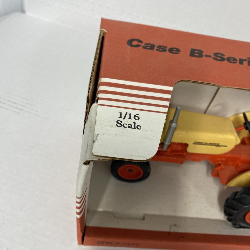 1/16 SpecCast Farm Toy Case 200 B-Series Tractor Perry Co NEW IN BOX ...
