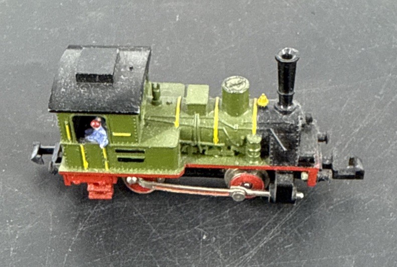 West Germany N scale Minitrix 2913 0-6-0 Steam Locomotive For Parts Or ...