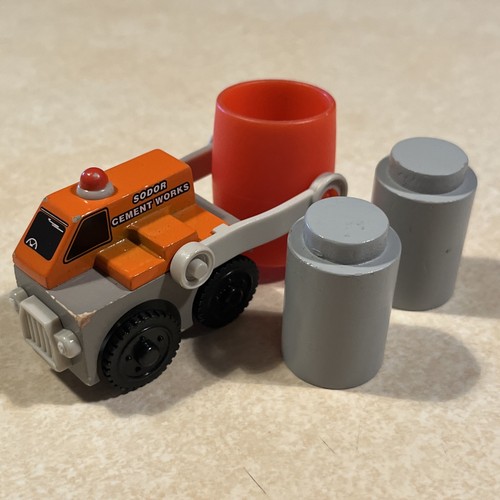 Thomas & Friends Wooden Railway 2003 Cement Lorry Loader With 2 Cement ...