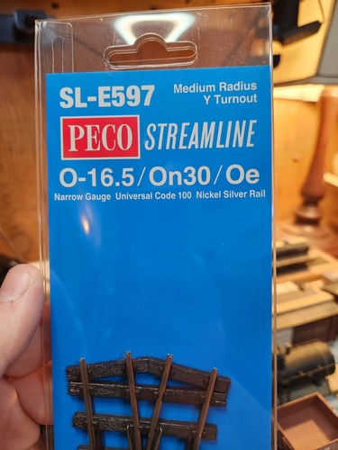 Peco SLE597 Steamline On30 Medium Radius "Wye" Turnout Electrofrog Code ...