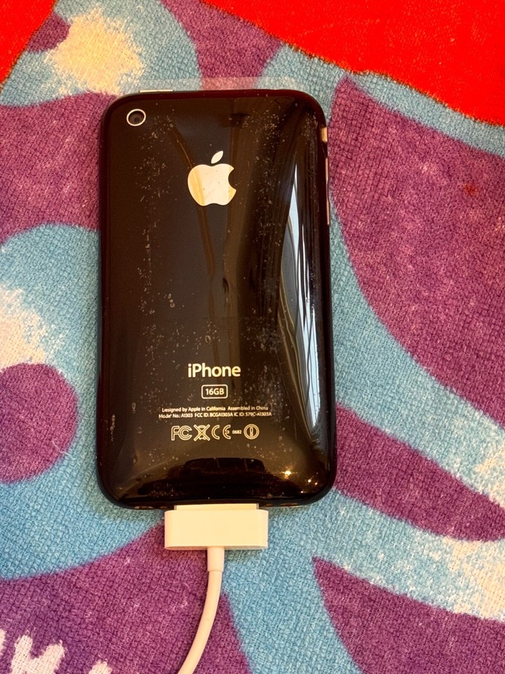 Apple iPhone 3GS - 16 GB - Black (Unlocked) - Used/Good Condition ...