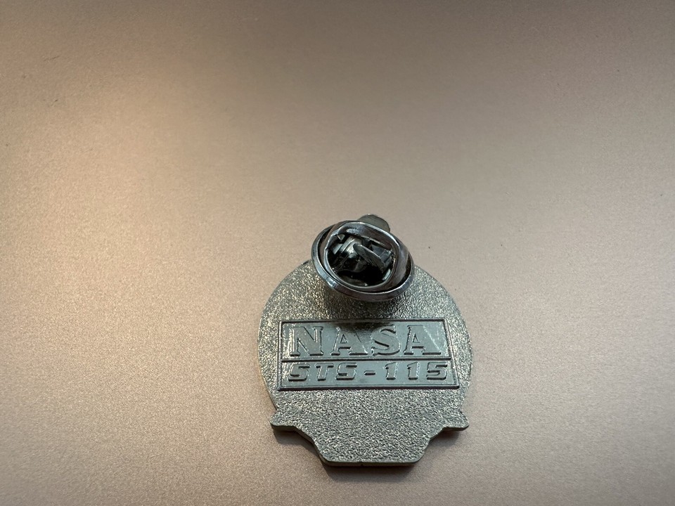 Authentic NASA STS-115 Space Shuttle Atlantis ISS-12A Hat Pin / Lapel ...