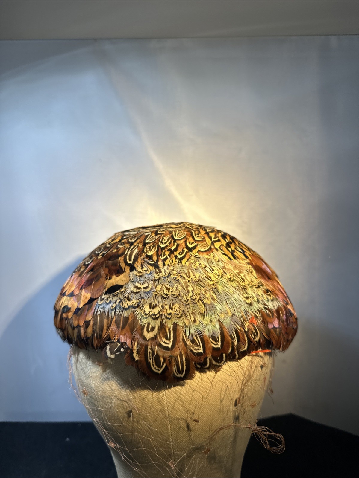 MCM 1950s Feather Cocktail Half Hat by Alice Jane Vin… - Gem