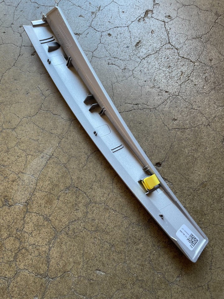 NEW OEM 2018-2020 ROGUE SPORT FRONT DRIVERS SIDE ROOF RACK END CAP ...