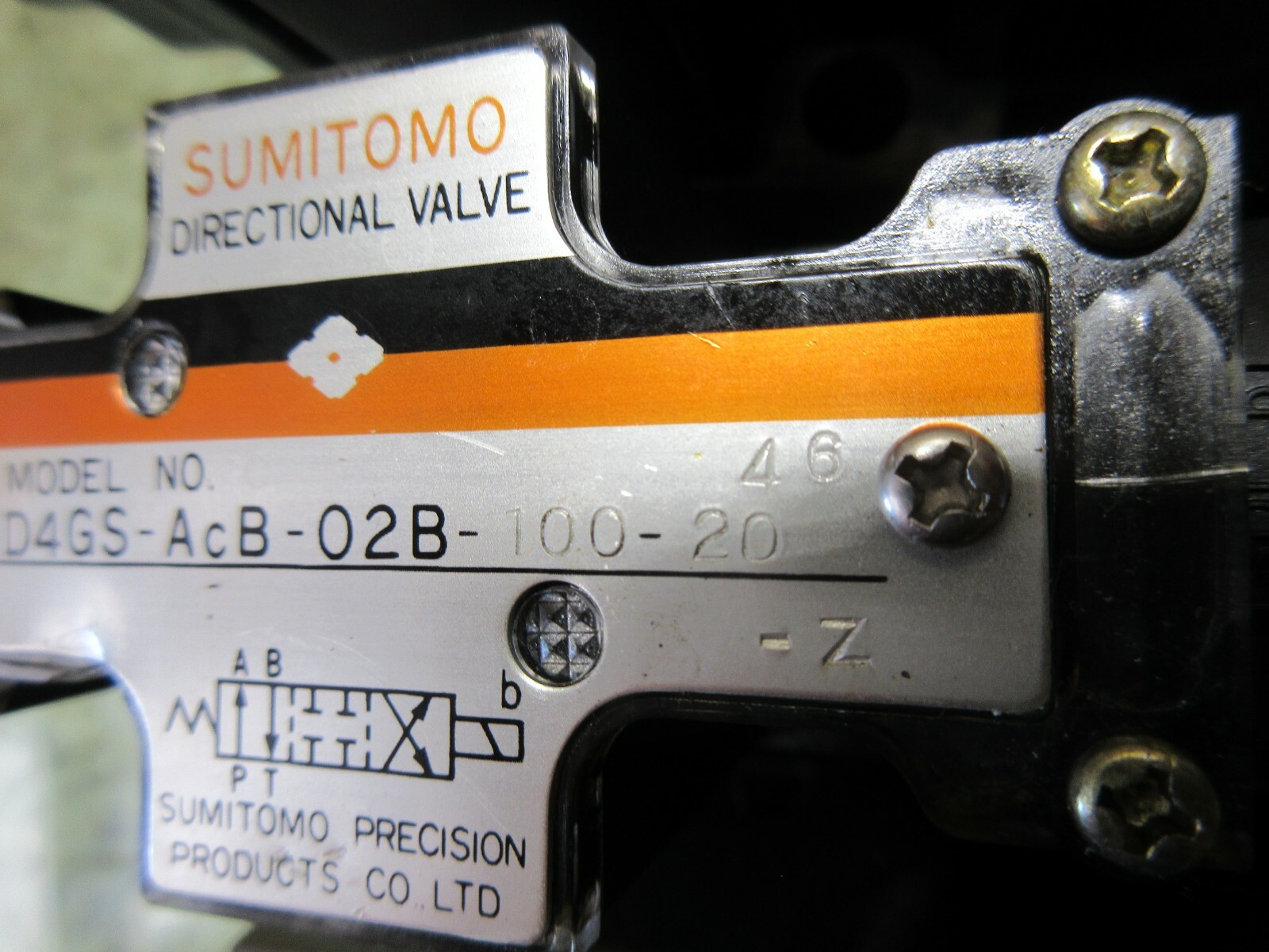 SUMITOMO DIRECTIONAL VALVE SD4GS-ACB-02B-100-20 46 WARRANTY EACH 1 | eBay