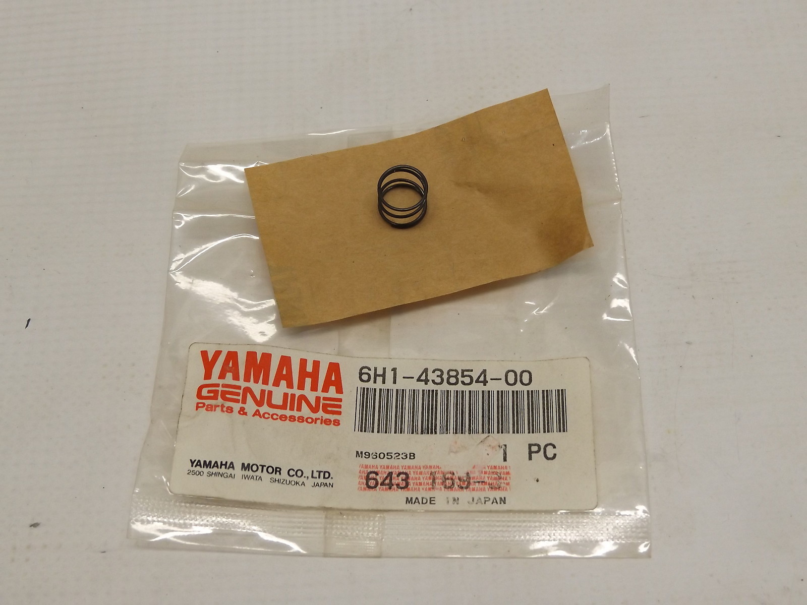 NOS YAMAHA 6H1-43854-00-00 POWER TILT & TRIM MANUAL RELEASE SPRING ...
