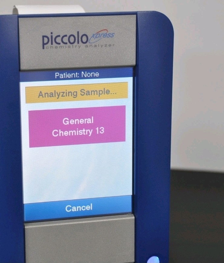 ABAXIS PICCOLO XPRESS CHEMISTRY BLOOD ANALYZER CLIA WAIVED PORTABLE | eBay