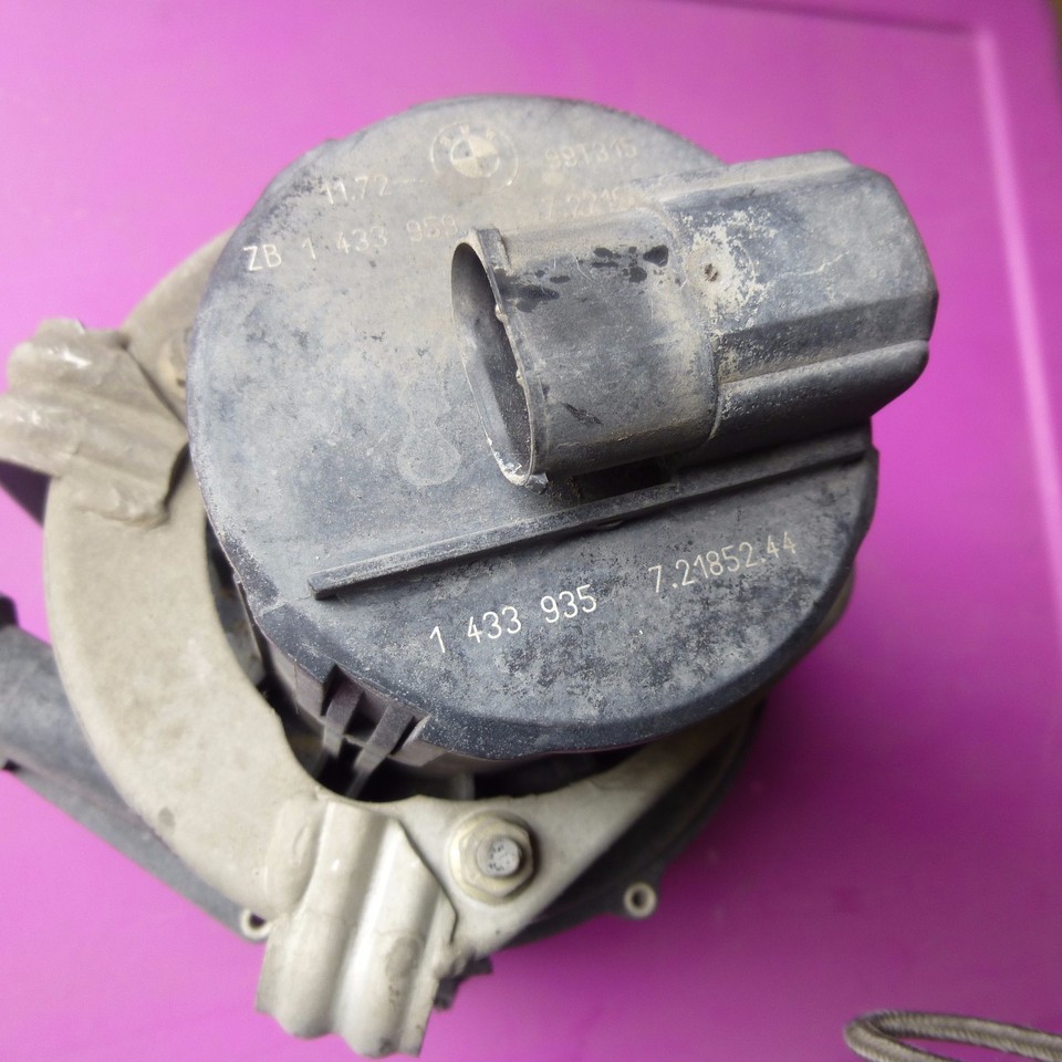 BMW E39 SECONDARY AIR PUMP 528i 525i 530i 540i 1997-98-99-00-01-02-2003 ...