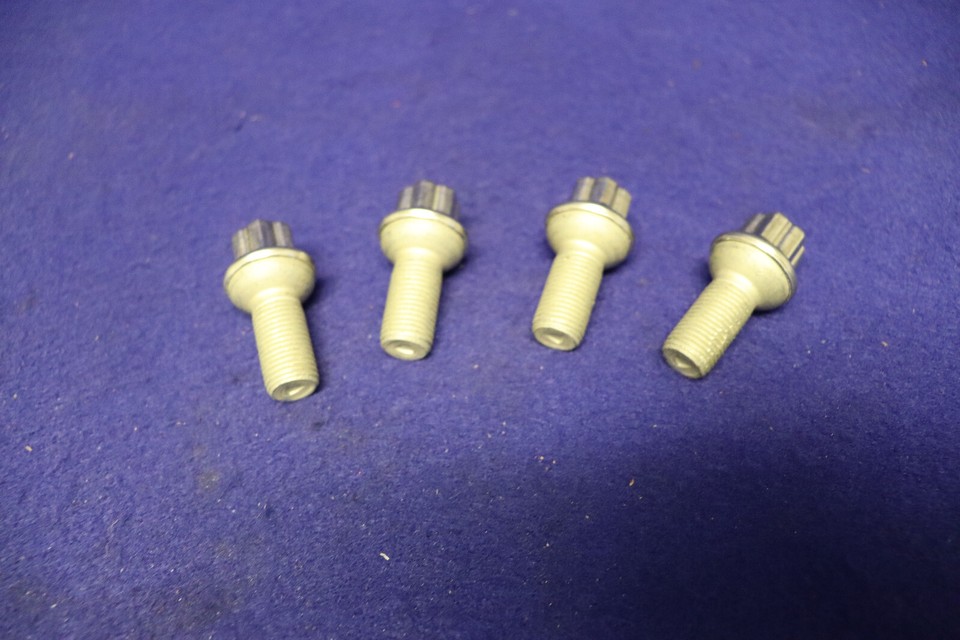 New Genuine Mercedes-Benz Wheel Bolt Lug 0009905107 4 PACK MBA1024 | eBay