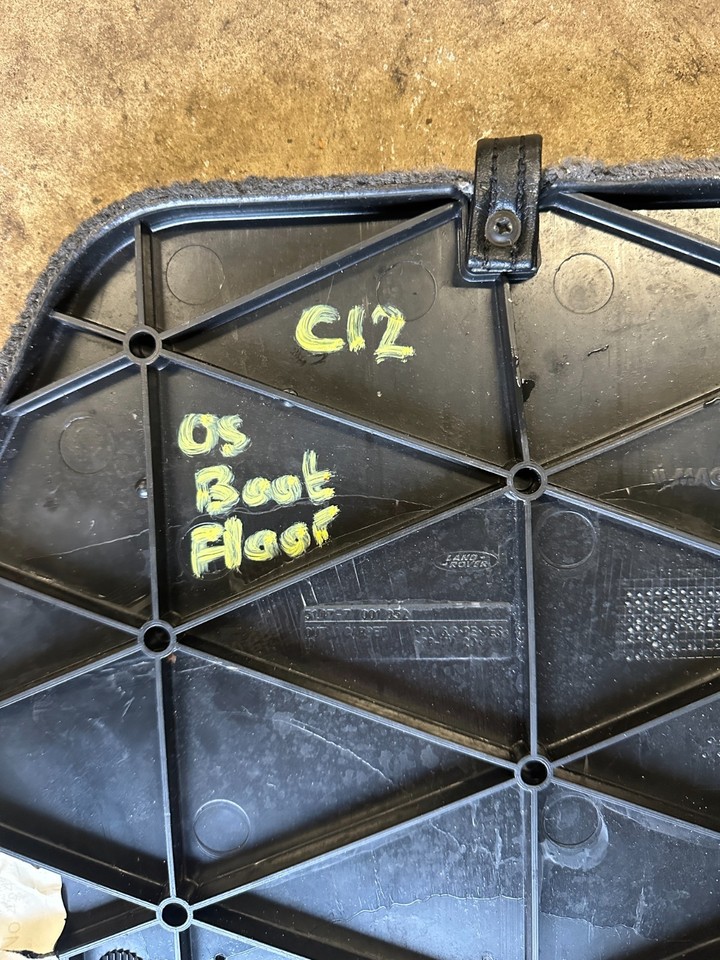 Range Rover L322 4.4 TDV8 2012 Boot Floor Carpeted Driver Right 5147 ...