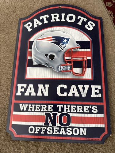 New England Patriots Licensed NFL Fan Cave Wood Wall Sign Wincraft (KC ...