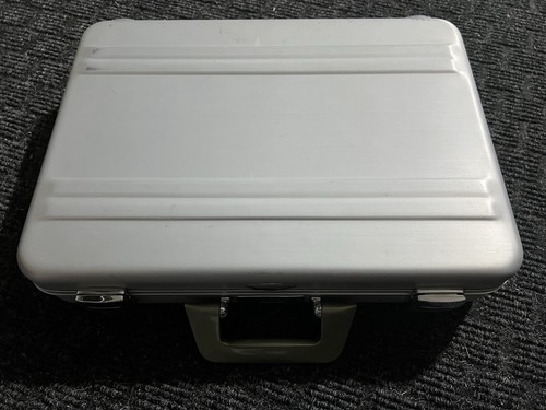 Zero Halliburton Elite Attache Briefcase Aluminum Combo Lock USA 18x13x3.5 | eBay