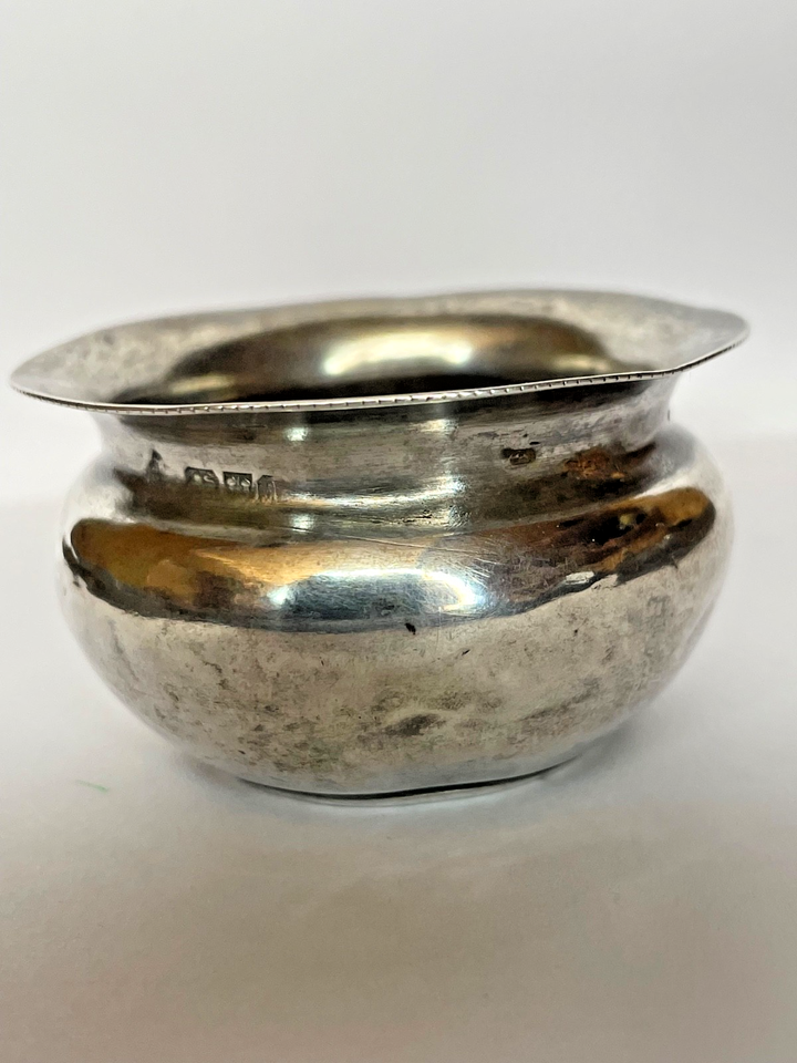 ANTIQUE ENGLISH STERLING SILVER SALT CELLAR CHESTER HALLMARKS FOR 1901 ...