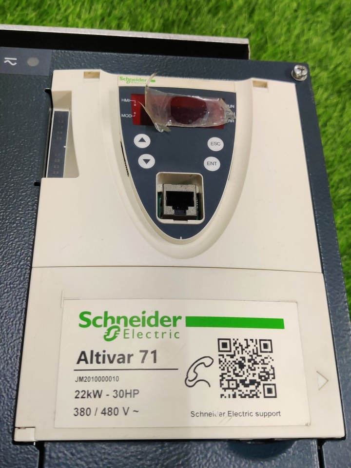 SCHNEIDER ELECTRIC ( ATV71 ) ALTIVAR 71 ATV71HD22N4Z 22 KW 30 HP AC ...