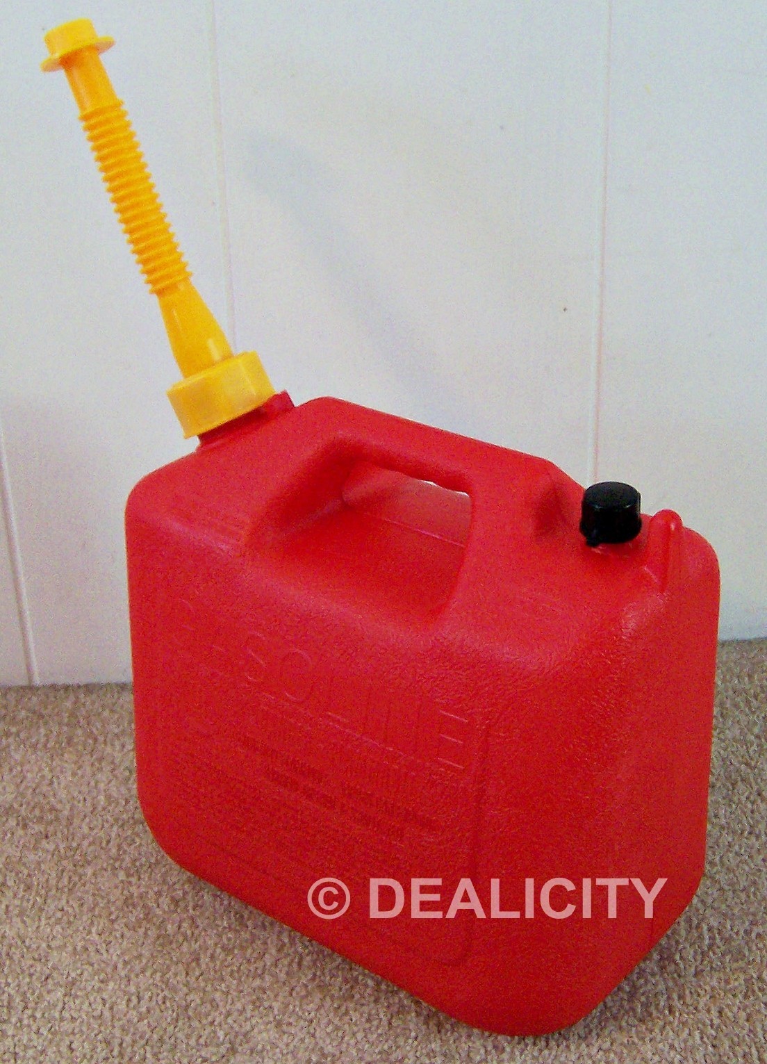 Wedco 2.5 Gallon Red Plastic Vented Gas Can Pre Ban Refurbished 2 1/2 ...