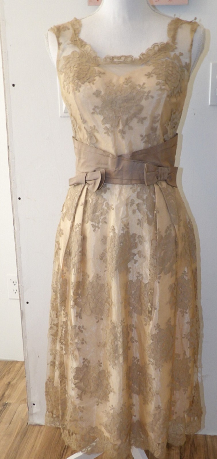 Beige Authentic 1950s prom formal gown 28 inch waist - Gem