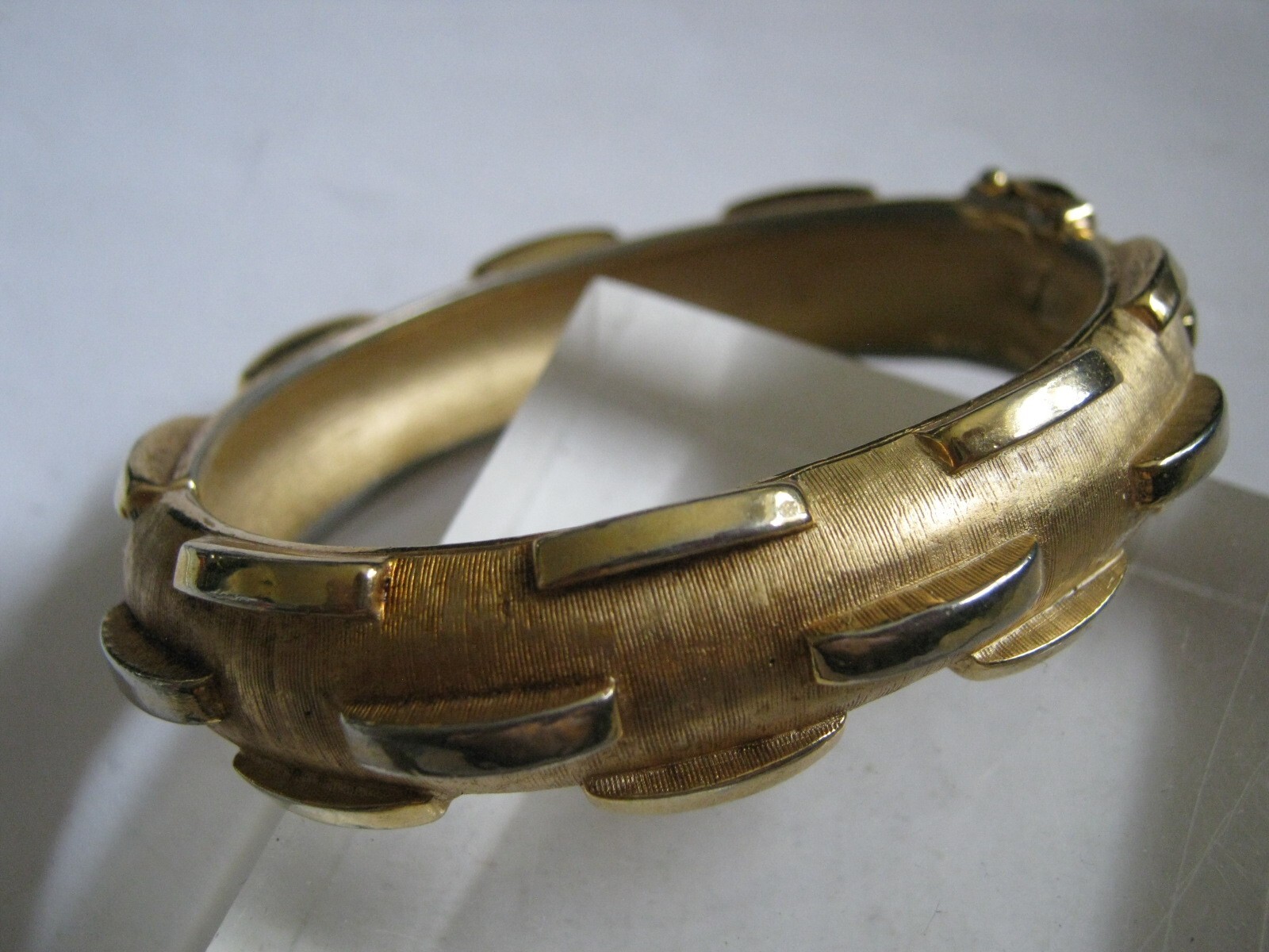 Crown T Trifari (c) Hinged Gold Bangle Bracelet, Text… - Gem