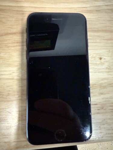 Apple iPhone SE Black 12 MP Camera Wi-Fi iOS 4.7 in Screen Smartphone ...