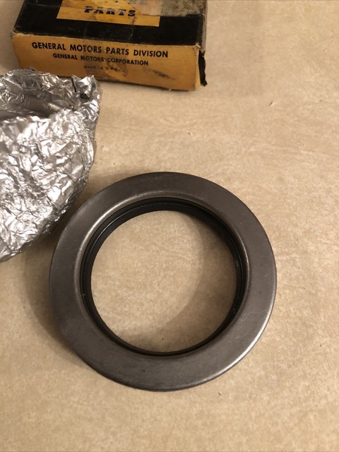 1950-1952 Chevrolet Fleetline Styline BelAir NOS PG pump seal 3689758 ...