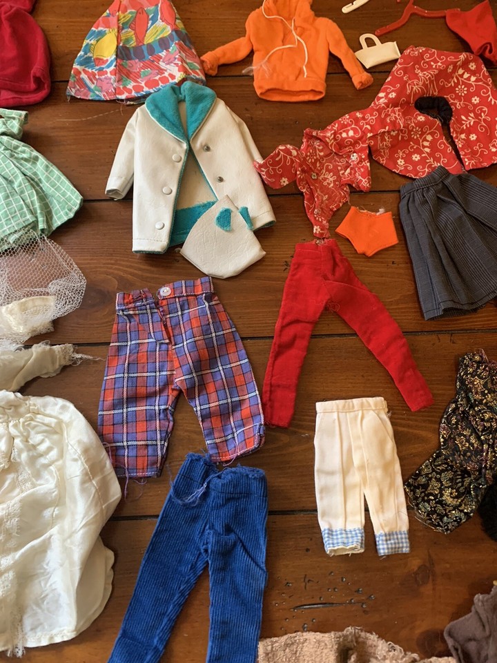 Vintage Barbie and Midge Case, Clothing, Wigs and Midge Doll Set | eBay