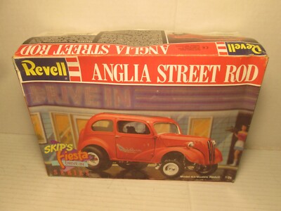 L@@K REVELL ANGLIA STREET ROD SKIPS FIESTA MODEL KIT 1989 AS IS OPEN ...