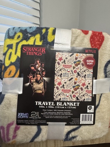 *NEW* Stranger Things Throw Travel Blanket Super Soft All-Over Print ...